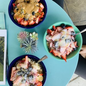 BACKYARD BOWLS - 500 Photos & 702 Reviews - 331 Motor Way, Santa ...