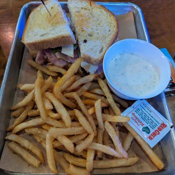 TROLL PUB UNDER THE BRIDGE - Updated May 2024 - 884 Photos & 788 ...