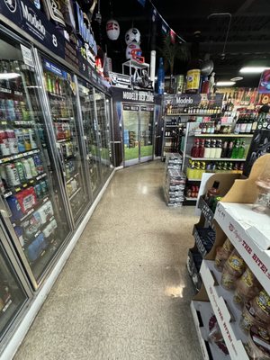 LIQUOR OUTLET - Updated December 2024 - 25 Photos & 28 Reviews - 3999 ...
