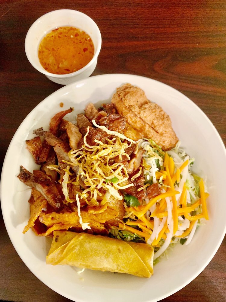 PHO KC - Updated October 2025 - 76 Photos & 53 Reviews - 4875 E Pawnee ...