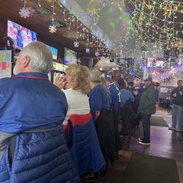 WINDJAMMERS BAR AND GRILL - Updated July 2025 - 82 Photos & 102 Reviews ...