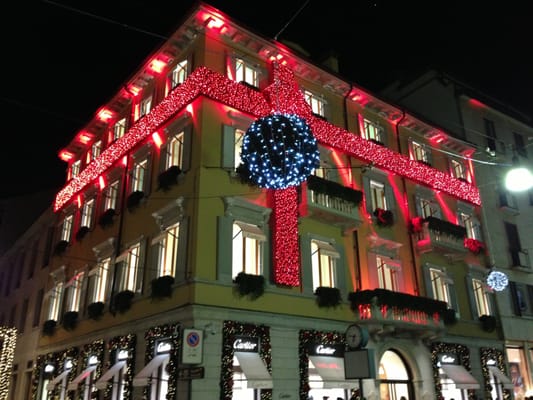 CARTIER - Updated July 2025 - 13 Photos - Via Montenapoleone 16A ...