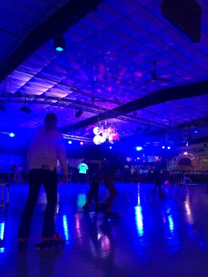 THE ROLLER CAVE - Updated June 2024 - 29 Photos & 30 Reviews - 8734 ...