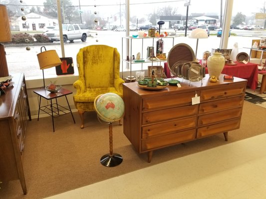 DESIGN & CONSIGN - 18 Photos - Used, Vintage & Consignment - 9614 ...