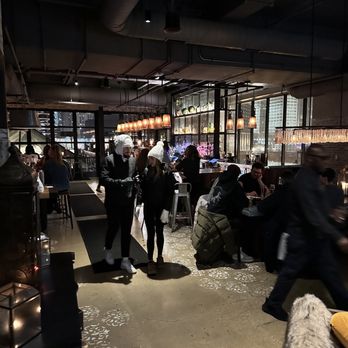 RAISED AN URBAN ROOFTOP BAR - Updated December 2024 - 779 Photos & 492 ...