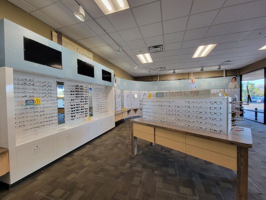 EYEGLASS WORLD - Updated July 2025 - 25 Photos & 83 Reviews - 1207 E ...