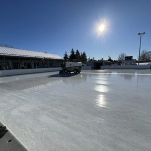 CHEZ VOUS ROLLER SKATING RINK - Updated December 2025 - 41 Photos & 78 ...