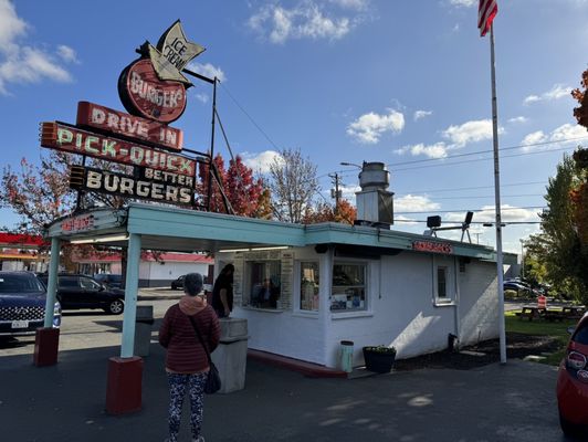 PICK-QUICK DRIVE IN - Updated October 2025 - 390 Photos & 431 Reviews ...