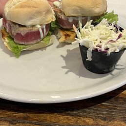 ANGRY TUNA SEAFOOD COMPANY - Updated August 2025 - 192 Photos & 244 ...