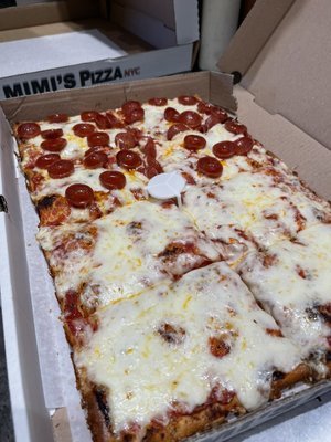 MIMI’S PIZZA - EAST 86TH - Updated October 2025 - 352 Photos & 280 ...