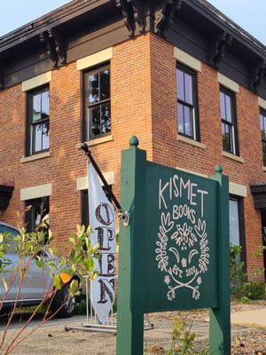 KISMET BOOKS - Updated July 2025 - 10 Photos - 101 N Main St, Verona ...