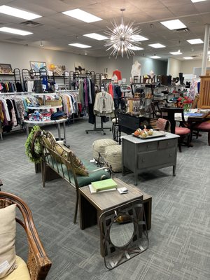 REFASHION CONSIGNED FURNITURE AND CLOTHING - Updated July 2025 - 14 ...