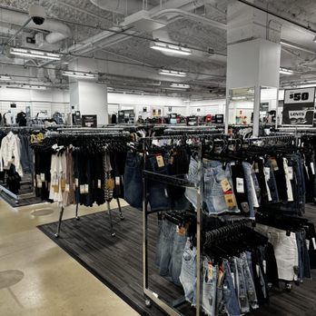 NORDSTROM RACK - Updated December 2025 - 343 Photos & 83 Reviews - 2255 ...