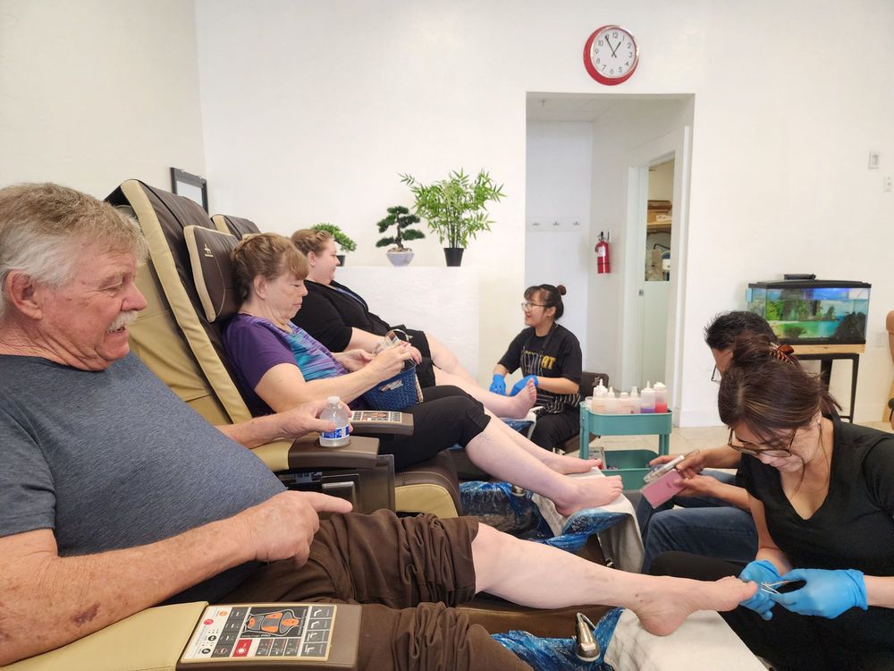 LIM NAILS - Updated October 2025 - 111 Photos & 176 Reviews - 1419 S ...