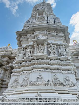 BAPS SHRI SWAMINARAYAN MANDIR, CHICAGO - Updated March 2025 - 261 ...