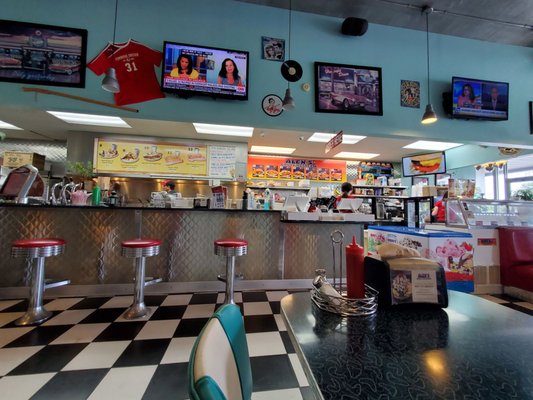 ALEX’S GRILL & ICE CREAM - Updated December 2025 - 92 Photos & 123 ...