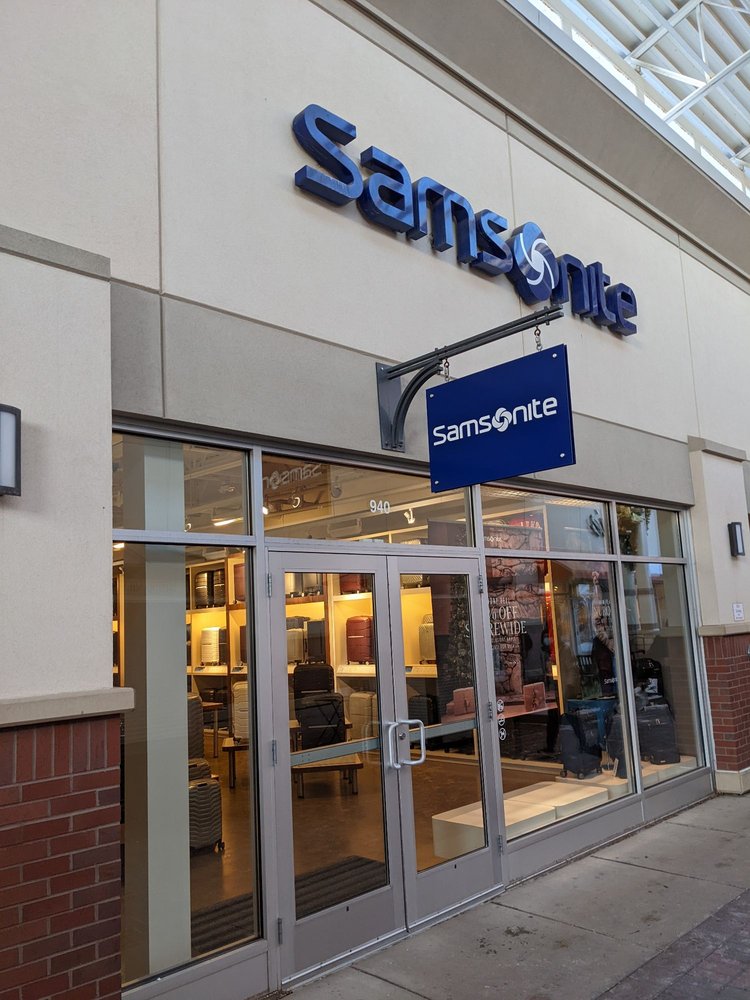 SAMSONITE OUTLET - Updated July 2025 - 10 Photos - 3925 Eagan Outlets ...