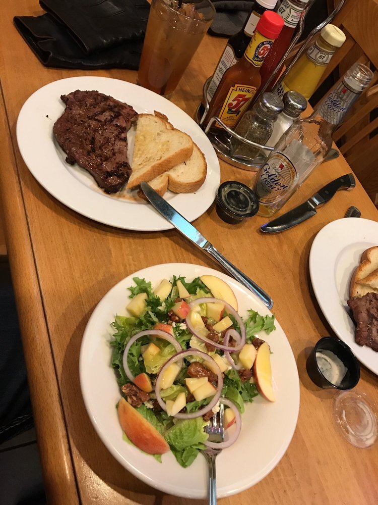 HOOLIGAN’S NEIGHBORHOOD PUB - Updated October 2025 - 12 Reviews - 1400 ...