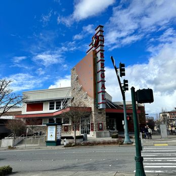 REGAL ISSAQUAH HIGHLANDS - Updated January 2026 - 188 Photos & 153 ...