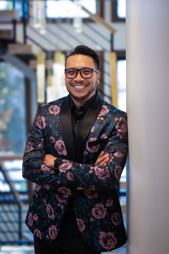 SHAWN LI - THE AGENCY - Updated February 2025 - 255 Clayton St, Denver ...