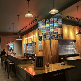 TOPA TOPA BREWING COMPANY - Updated October 2025 - 150 Photos & 71 ...