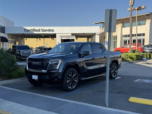 TUSTIN BUICK GMC - Updated January 2026 - 304 Photos & 1139 Reviews - 1 ...