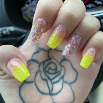 HOLLYWOOD NAILS & SPA - Updated December 2025 - 122 Photos - 1200 ...