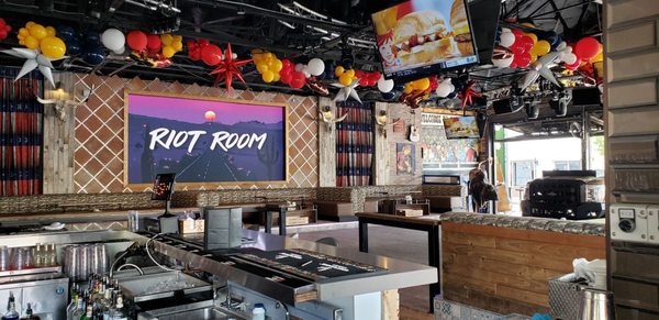 RIOT ROOM - Updated September 2025 - 11 Photos & 10 Reviews - 1100 Foch ...