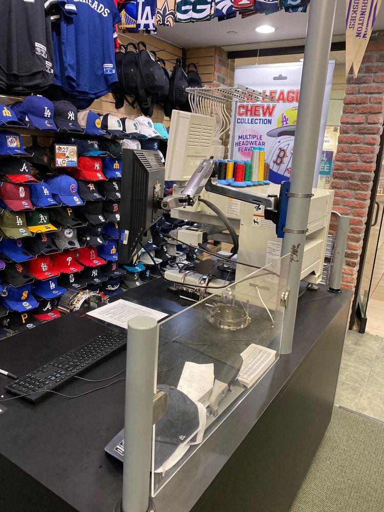 JUST SPORTS - Updated May 2026 - 11 Photos - 1402 SE Everett Mall Way ...