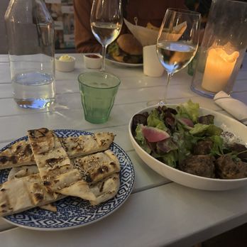 THE DAISY RESTAURANT - Updated June 2024 - 257 Photos & 202 Reviews ...