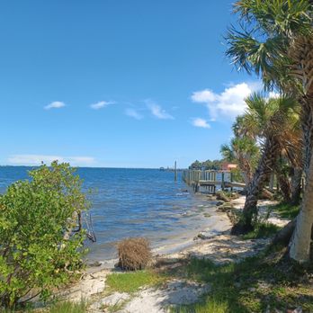 CASTAWAY POINT PARK - Updated August 2025 - 52 Photos - 2990 Bay Blvd ...