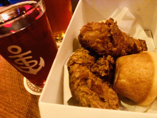 SEAMONSTER LOUNGE - 102 Photos & 132 Reviews - 2202 N 45th St, Seattle ...