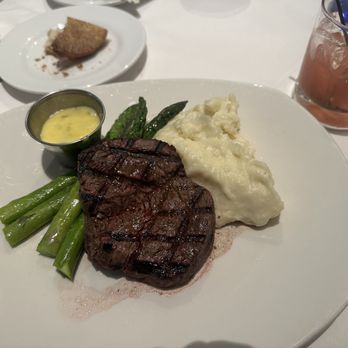 BLUE POINT GRILLE - 596 Photos & 528 Reviews - 700 W St Clair Ave ...