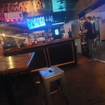 LUCKY FOOLS PUB - Updated July 2025 - 278 Photos & 433 Reviews - 75 E ...