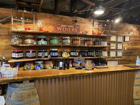 NOISY WATER WINERY - Updated September 2024 - 115 Photos & 94 Reviews ...