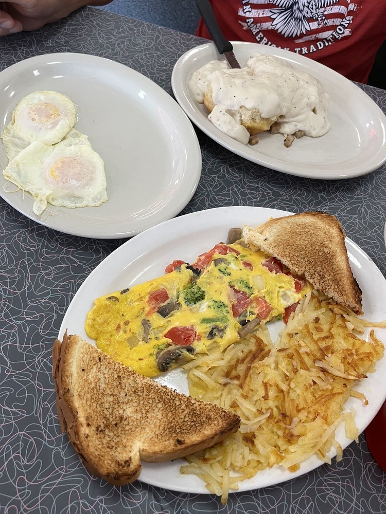 HWY 441 DINER - 79 Photos & 82 Reviews - 381 E Burleigh Blvd, Tavares ...