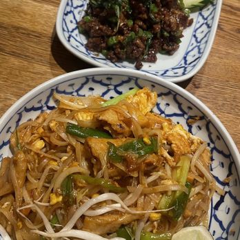 GLUR THAI - Updated November 2025 - 354 Reviews & 687 Photos - 144 W ...