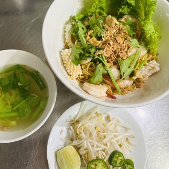 NOODLELICIOUS - Updated February 2025 - 133 Photos & 121 Reviews - 3212 ...