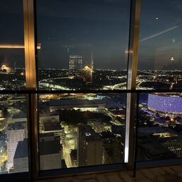 MONARCH - Updated January 2026 - 2698 Photos & 961 Reviews - 1401 Elm ...