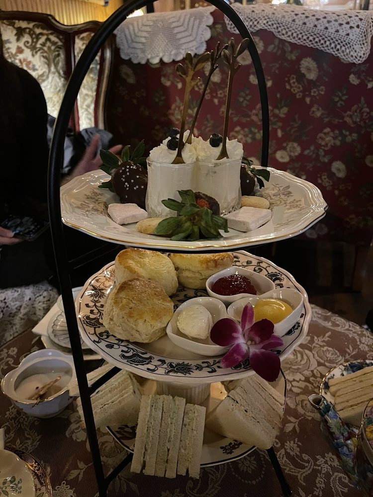 THE PARLOUR - BROOKLYN HIGH LOW - Updated January 2025 - 20 Photos & 11 ...