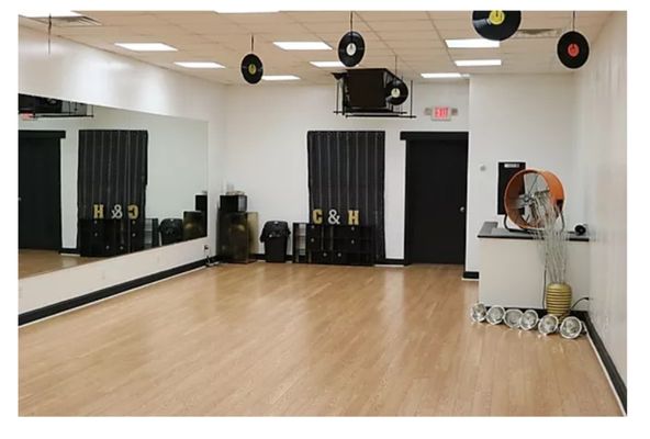 STUDIO 426 - Updated October 2025 - 1275 C Stuyvesant Ave, Union, New ...