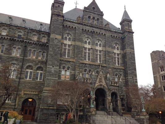 GEORGETOWN UNIVERSITY LIBRARY - Updated August 2025 - 20 Photos & 14 ...