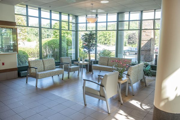 BAYSTATE FRANKLIN MEDICAL CENTER - Updated October 2025 - 12 Photos & 23 Reviews - 164 High St ...