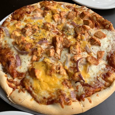 BAZBEAUX PIZZA - 208 Photos & 305 Reviews - 811 E Westfield Blvd ...