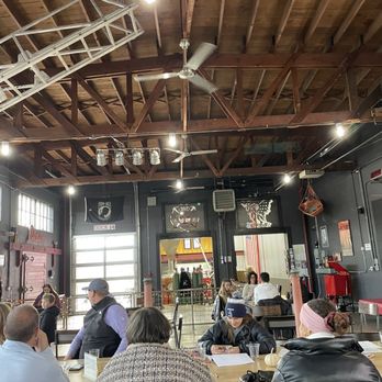 ENGINE 14 BREWERY - Updated December 2025 - 56 Photos & 14 Reviews - 52 ...