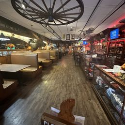 OLE’S BIG GAME STEAKHOUSE & LOUNGE - Updated January 2026 - 281 Photos ...