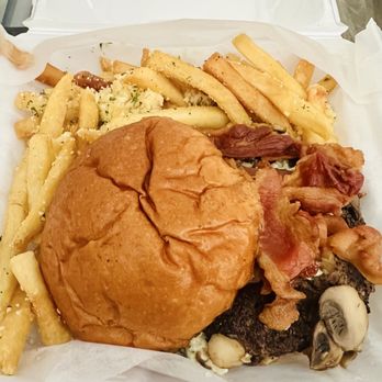 MONSOON BURGER - Updated November 2024 - 748 Photos & 758 Reviews ...