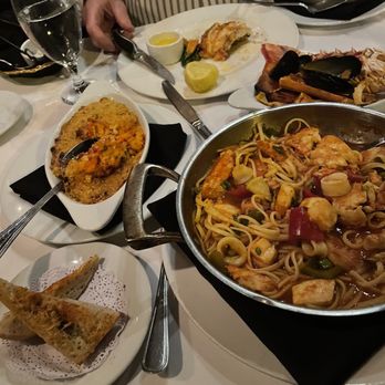 21 OCEANFRONT - 767 Photos & 679 Reviews - 2100 W Oceanfront, Newport ...