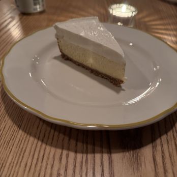 MAVEN - Updated January 2026 - 29 Photos - 112 Harbord St, Toronto ...