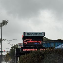 SUPERDAWG DRIVE-IN - Updated July 2025 - 1451 Photos & 2047 Reviews ...